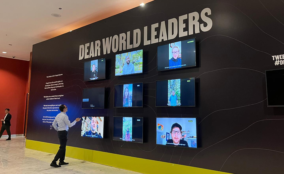 Citizens call on world leaders to act, in a creative campaign installed ...